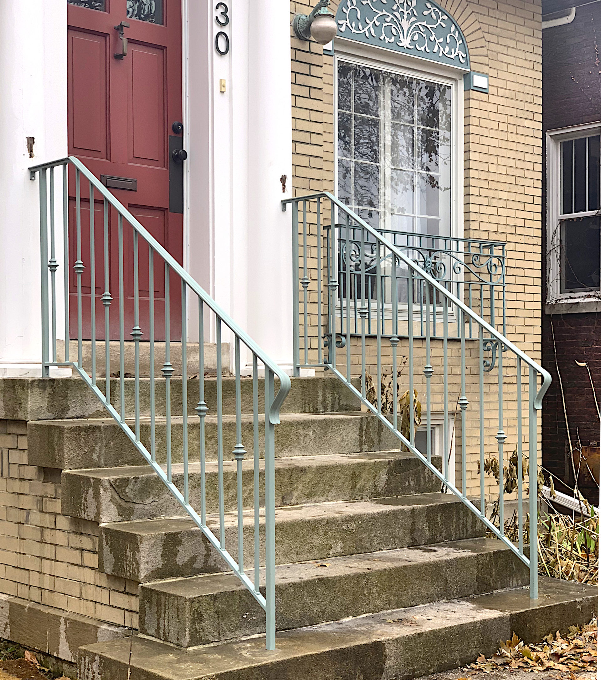 Looking for custom Traditional residential collar railing? | Signature ...