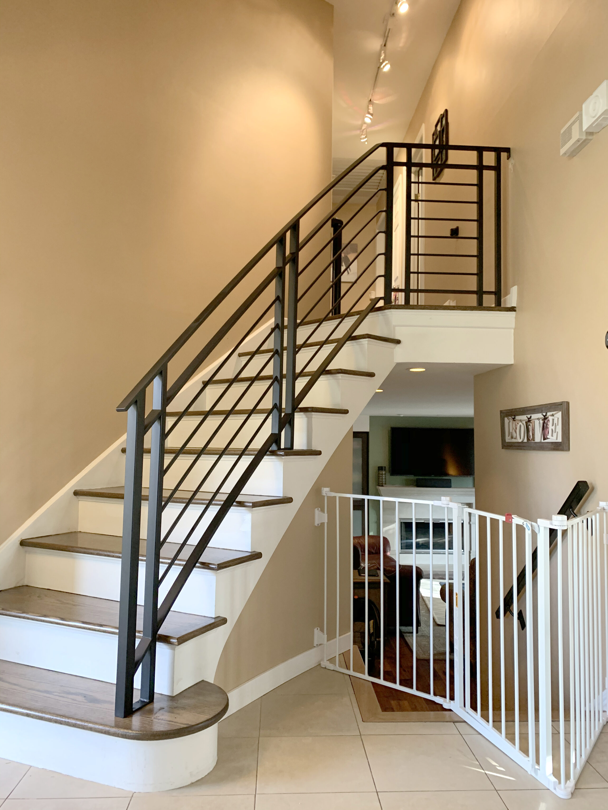 Looking for custom Urban Modern residential horizontal barstyle railing ...