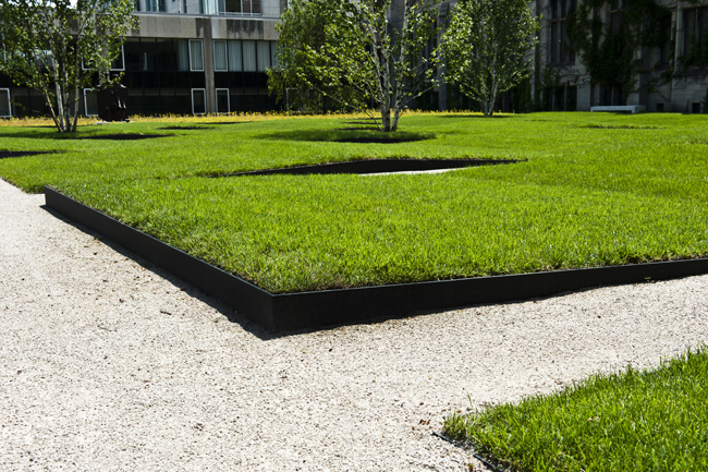 Looking for custom Minimalist commercial lawn edging? | Signature Metal ...