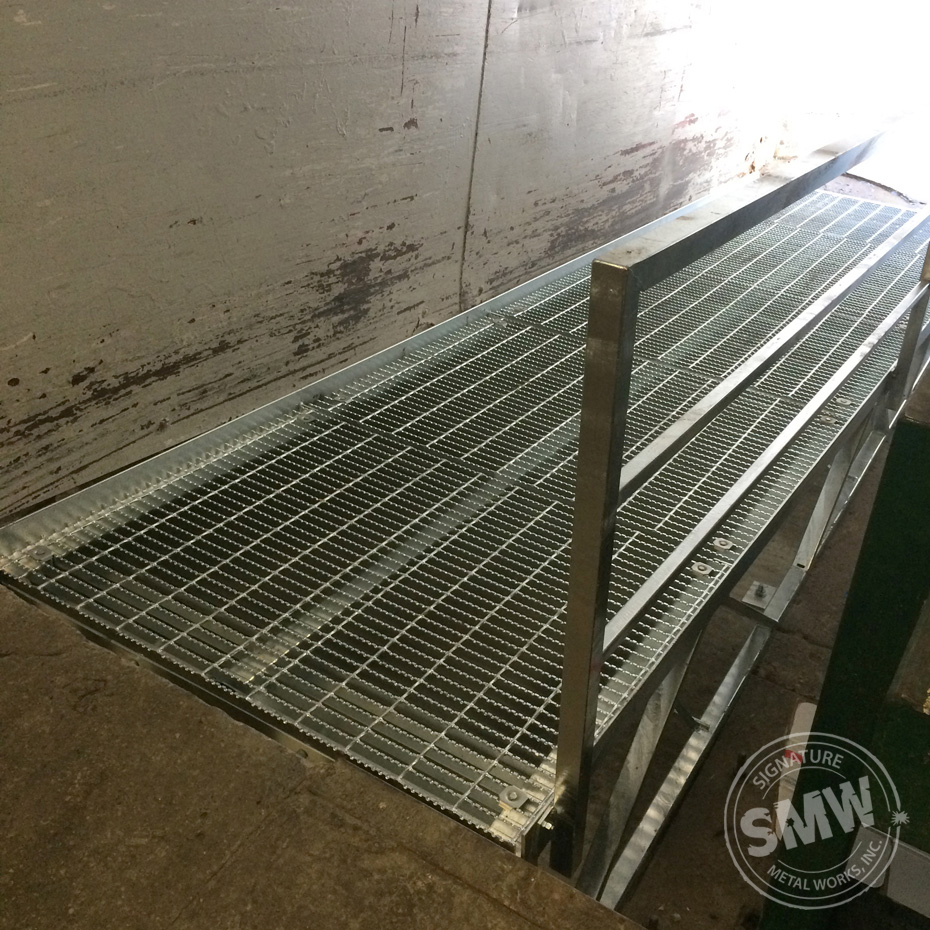 Commercial Galvanized Ramp with Bar Grating in River North | Signature ...