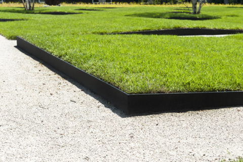 Looking for custom Minimalist commercial lawn edging? | Signature Metal ...