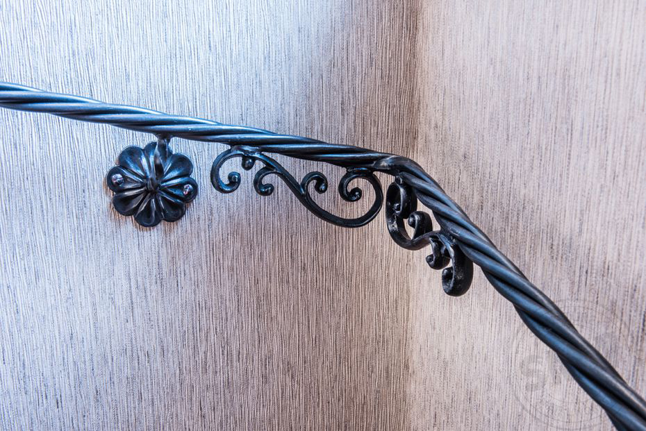 Looking for custom French Country scroll handrails? | Signature Metal Works